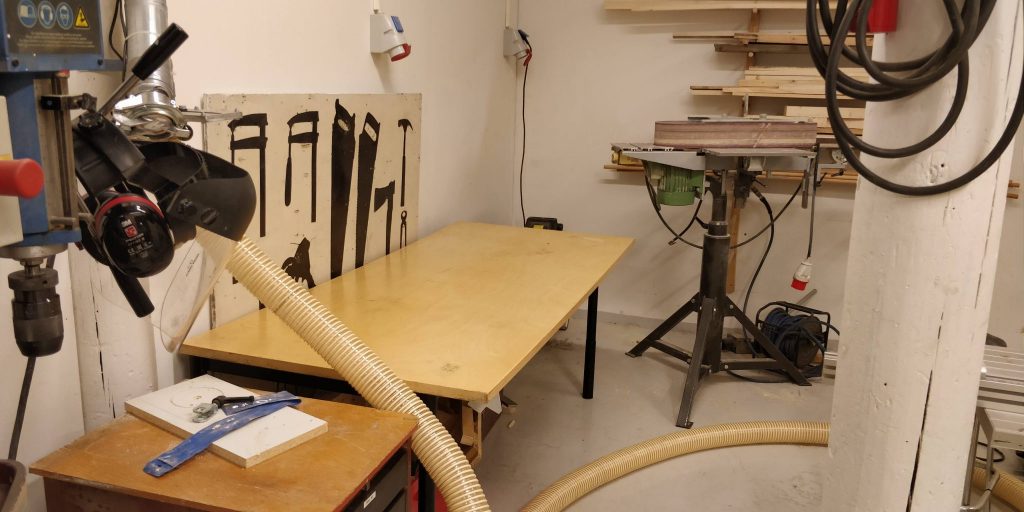 Cleaning and organizing wood workshop – Vaasa Hacklab